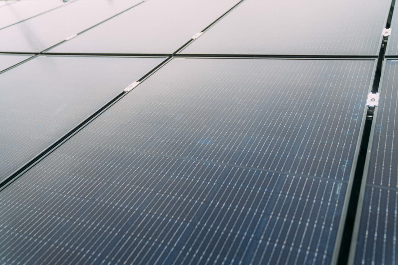 Solcelleanlegg til næringsbygg | Elektropluss Telemark